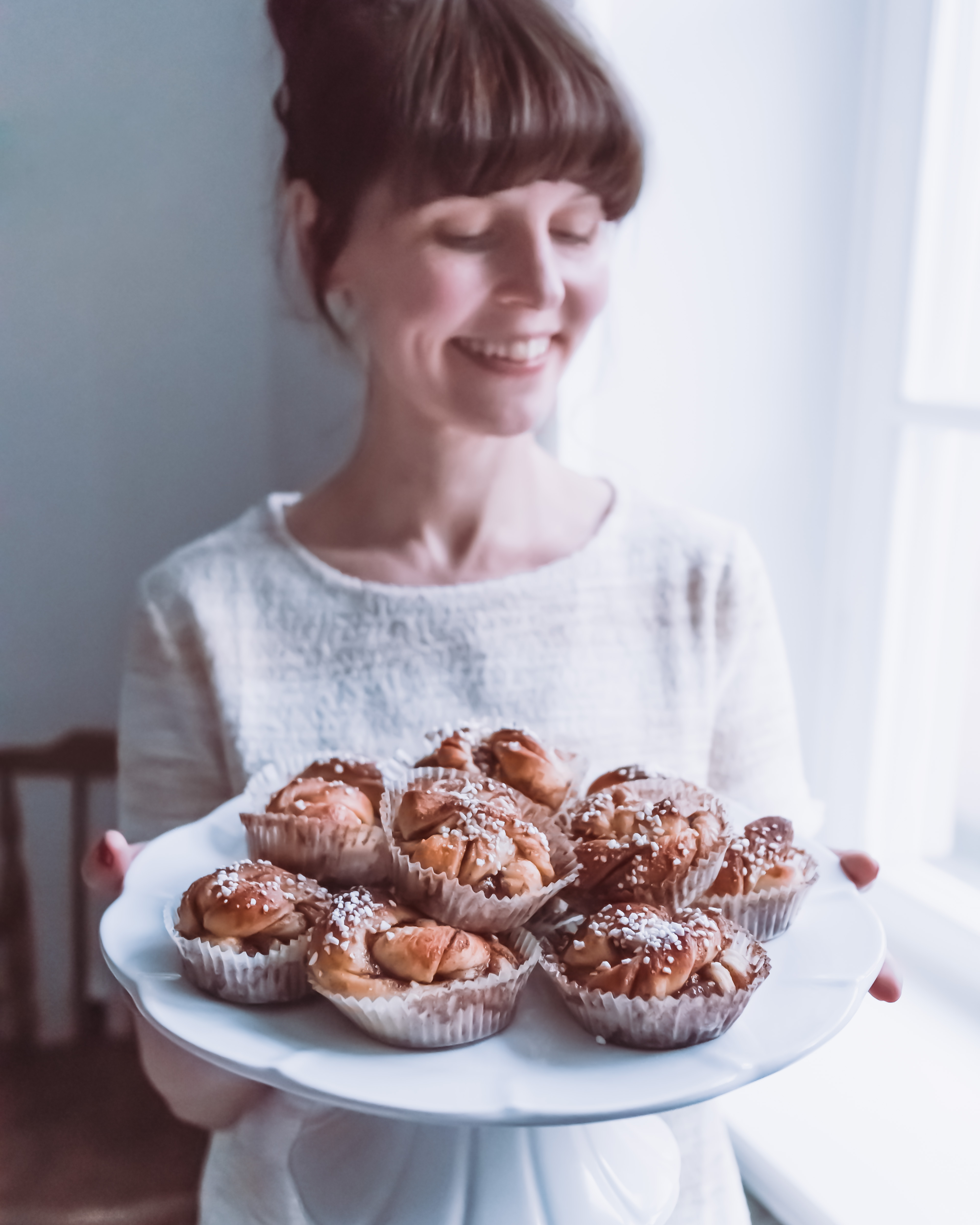 Bullar med kanelsmörkräm – recept på sammetslena kanelbullar